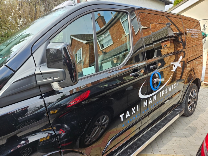 Taxi Man Ipswich Airport and Seaport Specialists - Taxi Man Ipswich