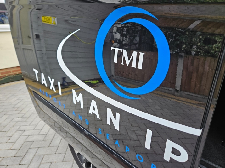 Taxi Man Ipswich Airport and Seaport Specialists - Taxi Man Ipswich